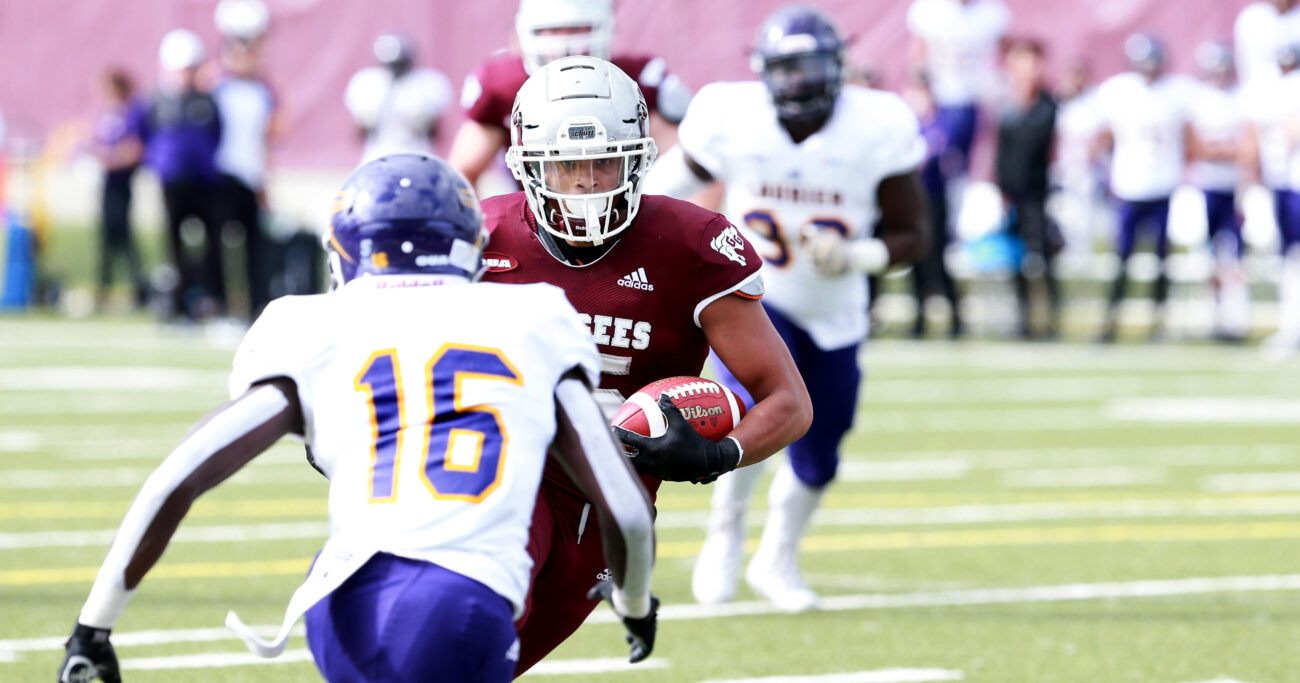Gee-Gees erase 19 point deficit in fourth quarter to beat Laurier 25-22 ...